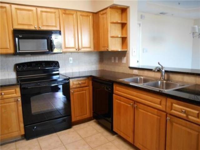 2 Br, 2 bath, Townhouse/Brownstone/RowHouse 2058 Alta Meadows Lane