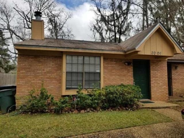 2 Br, 2 bath, Townhouse/Brownstone/RowHouse 2006 Gardenbrook Ln