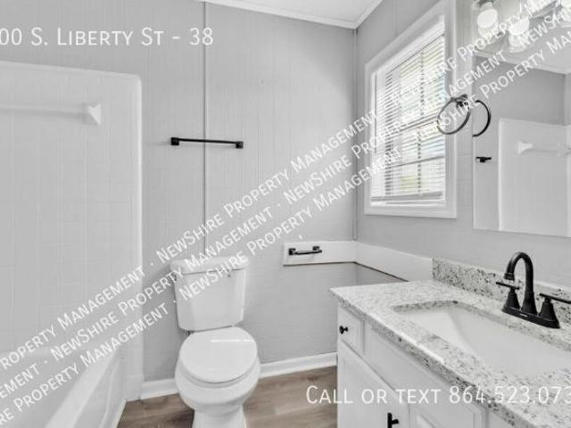2 Br, 2 bath, Townhouse/Brownstone/RowHouse 200 S Liberty St