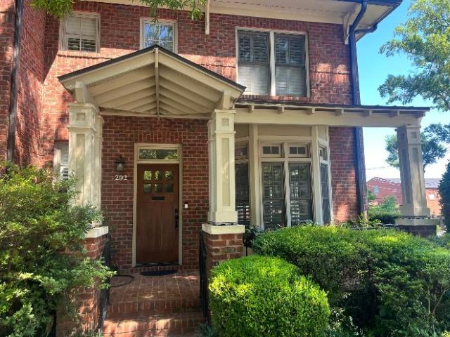 2 Br, 2 bath, Townhouse/Brownstone/RowHouse 202 Butler Ave