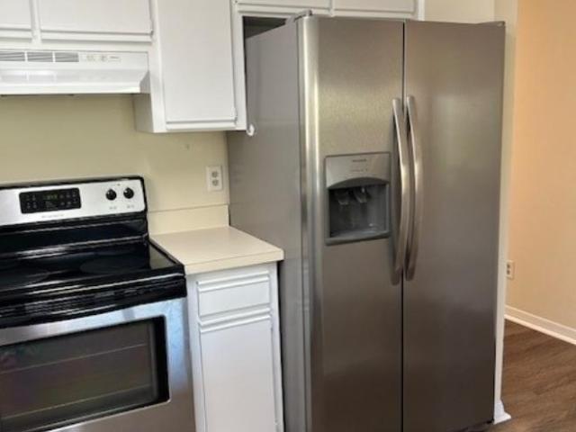 2 Br, 2 bath, Townhouse/Brownstone/RowHouse 2033 Mcmullen Ave