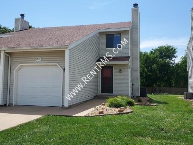 2 Br, 2 bath, Townhouse/Brownstone/RowHouse 2131 SW Brandywine Ln