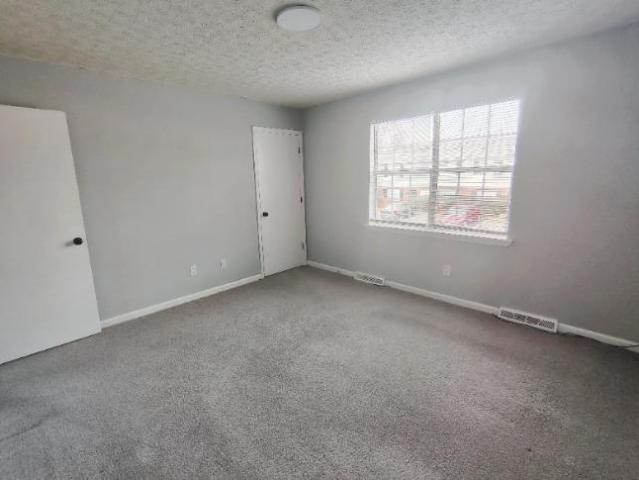 2 Br, 2 bath, Townhouse/Brownstone/RowHouse 22 Fonda Dr