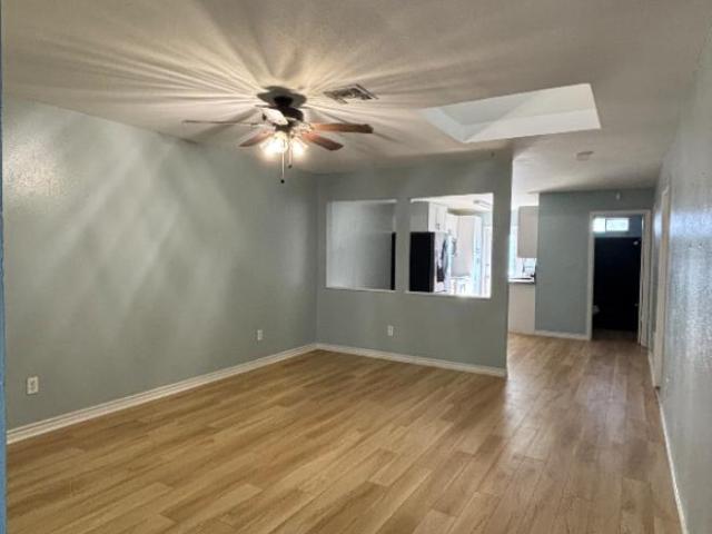 2 Br, 2 bath, Townhouse/Brownstone/RowHouse 22 South Commonsway Drive