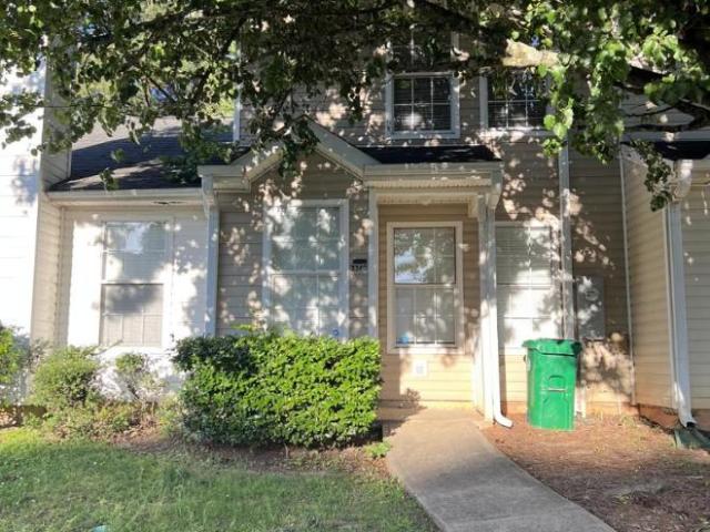 2 Br, 2 bath, Townhouse/Brownstone/RowHouse 2340 Wellington Cir