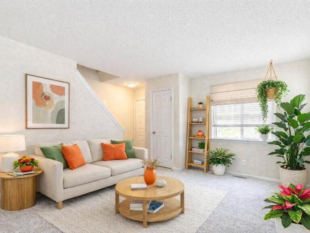 2 Br, 2 bath, Townhouse/Brownstone/RowHouse 2341 Splitrock Dr