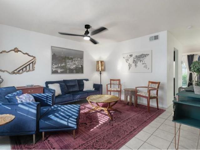 2 Br, 2 bath, Townhouse/Brownstone/RowHouse 242 Lake Ella Drive