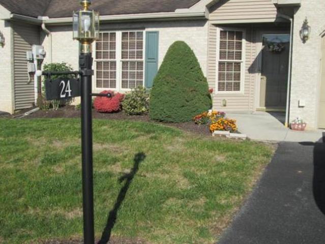 2 Br, 2 bath, Townhouse/Brownstone/RowHouse 24 Mel Ron Ct