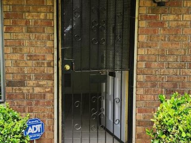 2 Br, 2 bath, Townhouse/Brownstone/RowHouse 257 Peyton Place Southwest
