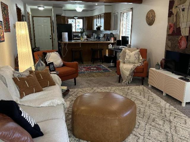 2 Br, 2 bath, Townhouse/Brownstone/RowHouse 2510 Plumtree Grove