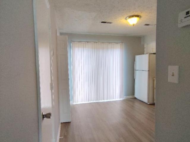 2 Br, 2 bath, Townhouse/Brownstone/RowHouse 25 Fonda Dr
