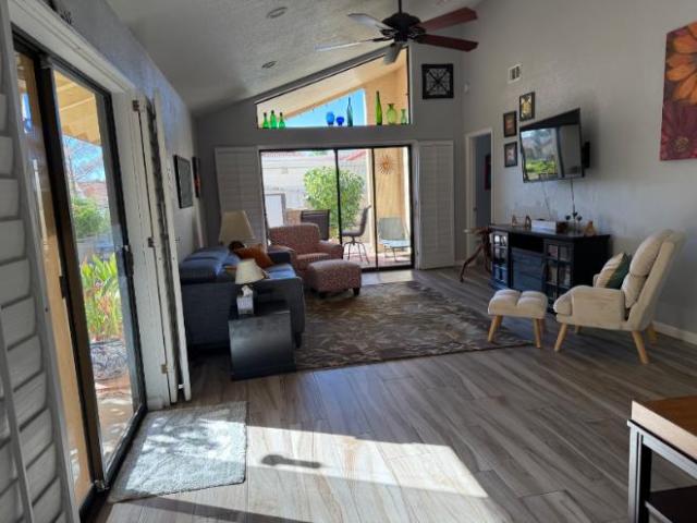 2 Br, 2 bath, Townhouse/Brownstone/RowHouse 2642 N 62nd Street