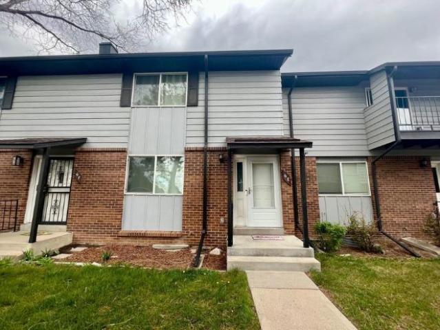 2 Br, 2 bath, Townhouse/Brownstone/RowHouse 3061 W 92nd Ave