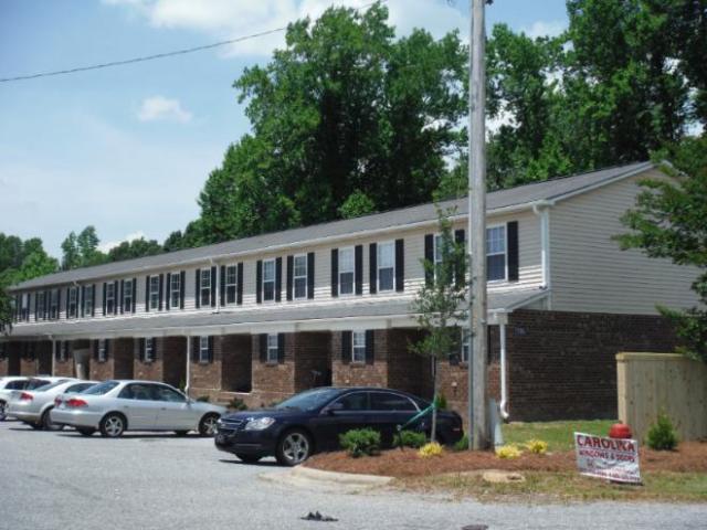 2 Br, 2 bath, Townhouse/Brownstone/RowHouse 3198 Williams Rd