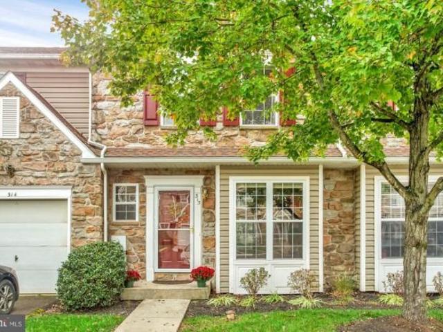 2 Br, 2 bath, Townhouse/Brownstone/RowHouse 313 Aspen Dr