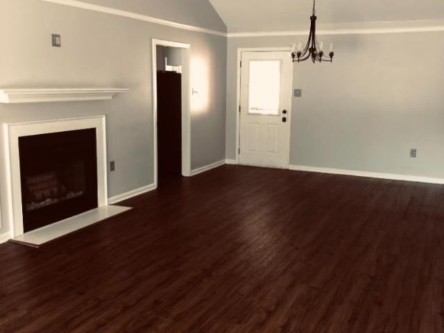 2 Br, 2 bath, Townhouse/Brownstone/RowHouse 313 Grace Street
