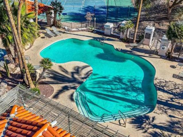 2 Br, 2 bath, Townhouse/Brownstone/RowHouse 3210 E Calle De La Punta