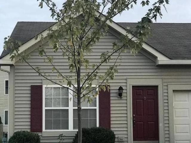 2 Br, 2 bath, Townhouse/Brownstone/RowHouse 3224 Hoffman St