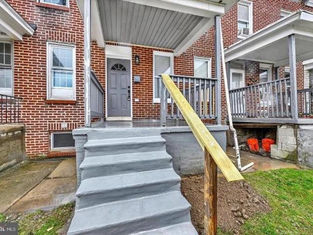 2 Br, 2 bath, Townhouse/Brownstone/RowHouse 3315 Lyndale Ave