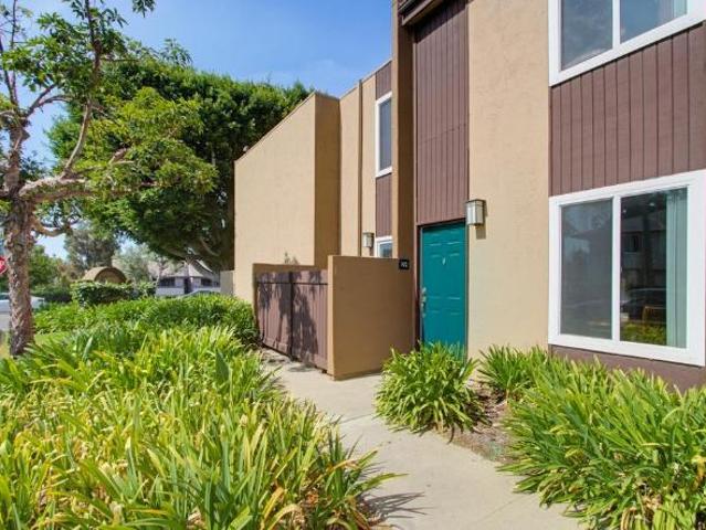 2 Br, 2 bath, Townhouse/Brownstone/RowHouse 3454 Castle Glen Dr