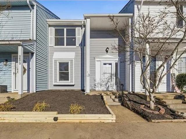 2 Br, 2 bath, Townhouse/Brownstone/RowHouse 3675 Sylvan Ln