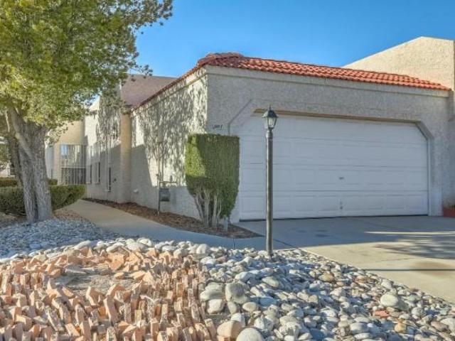2 Br, 2 bath, Townhouse/Brownstone/RowHouse 3609 Moon St NE