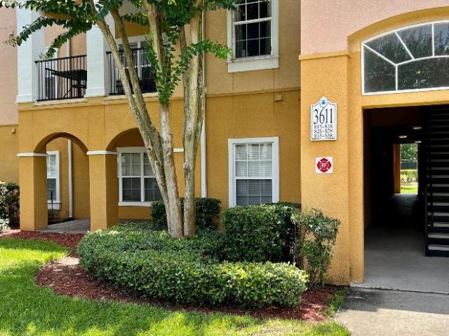 2 Br, 2 bath, Townhouse/Brownstone/RowHouse 3611 Conroy Road