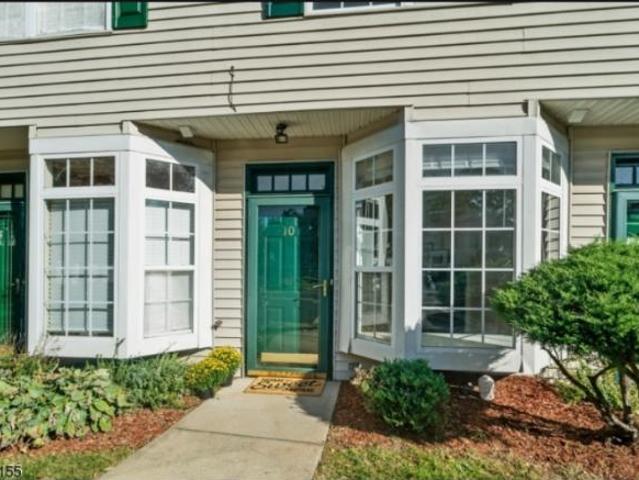 2 Br, 2 bath, Townhouse/Brownstone/RowHouse 7 Derby Street