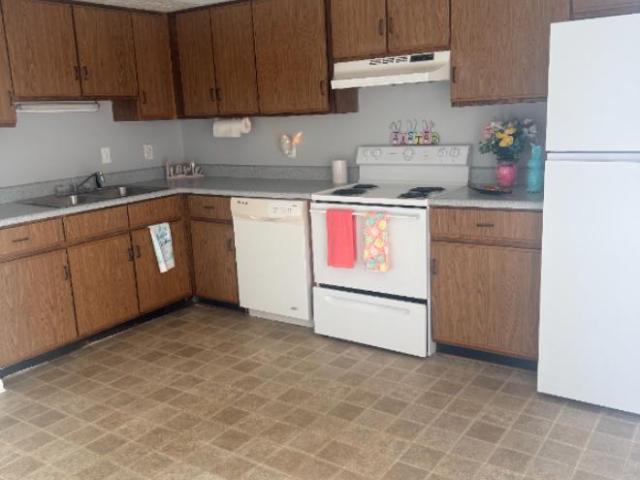 2 Br, 2 bath, Townhouse/Brownstone/RowHouse 7 Duiguid Dr