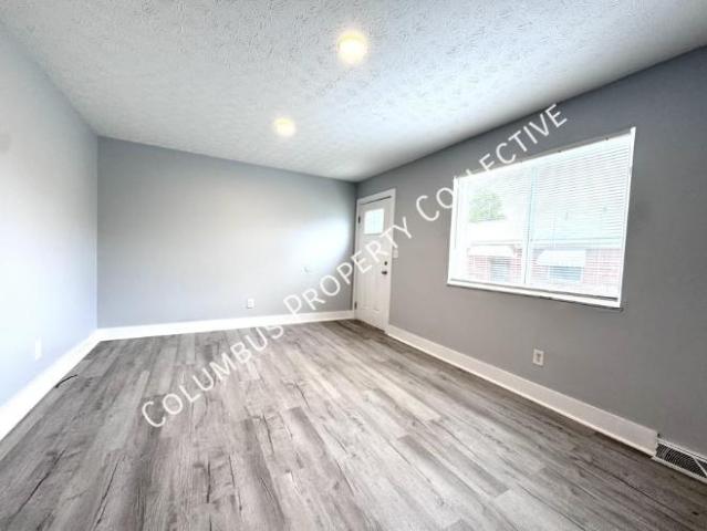 2 Br, 2 bath, Townhouse/Brownstone/RowHouse 4056 Carlton Ave