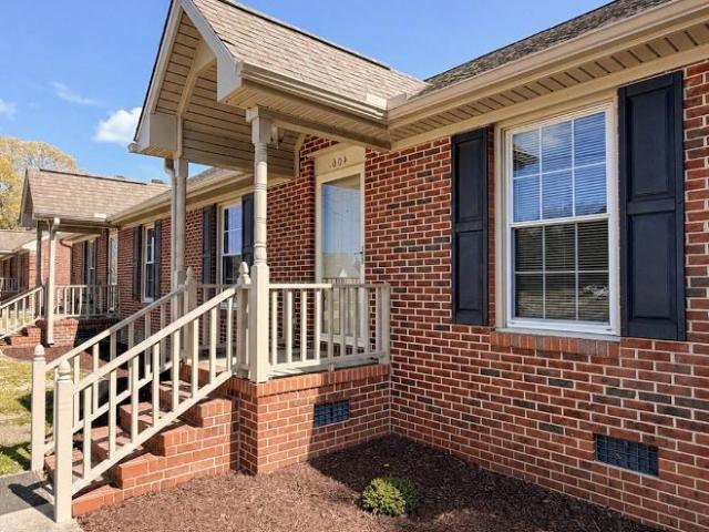 2 Br, 2 bath, Townhouse/Brownstone/RowHouse 406 D Hooks River Rd