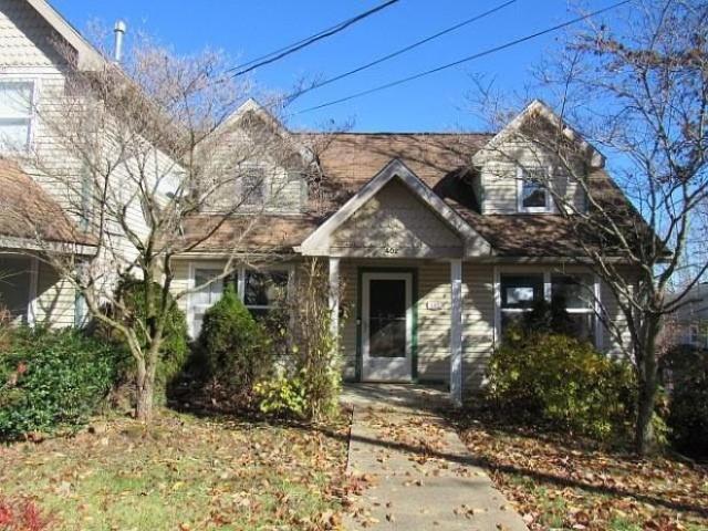 2 Br, 2 bath, Townhouse/Brownstone/RowHouse 402 Meadow Ave
