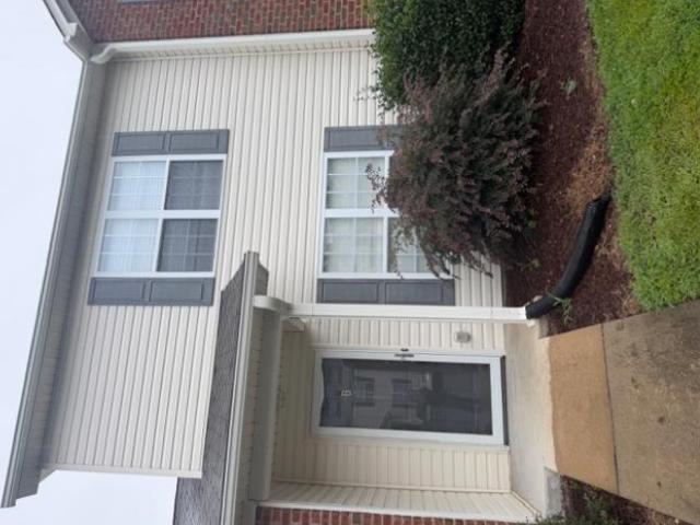 2 Br, 2 bath, Townhouse/Brownstone/RowHouse 4115 B Dudleys Grant Dr