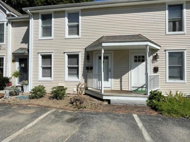 2 Br, 2 bath, Townhouse/Brownstone/RowHouse 41 Lexington Street