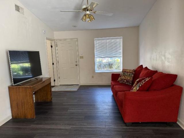 2 Br, 2 bath, Townhouse/Brownstone/RowHouse 420 Richview Park Cir E