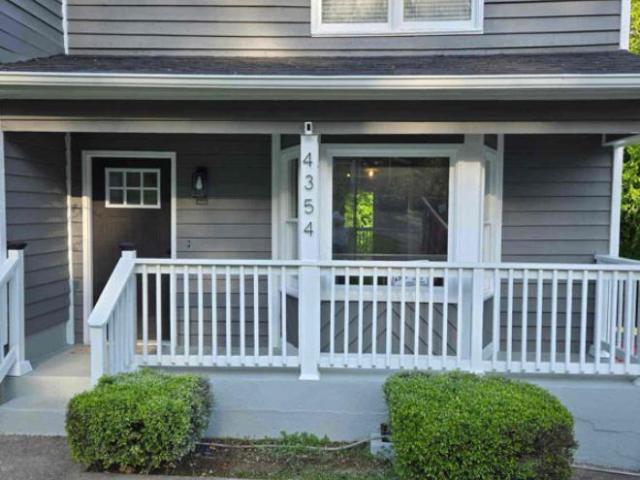 2 Br, 2 bath, Townhouse/Brownstone/RowHouse 4354 Barrington Pl