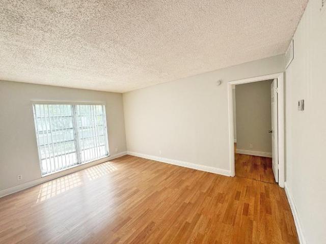 2 Br, 2 bath, Townhouse/Brownstone/RowHouse 4543 Treehouse Lane arbor Keys 2f 2f