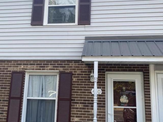 2 Br, 2 bath, Townhouse/Brownstone/RowHouse 450 Cedarbrook Ct