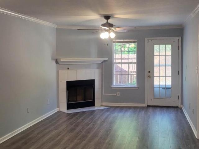 2 Br, 2 bath, Townhouse/Brownstone/RowHouse 4687 Brookwood Ln