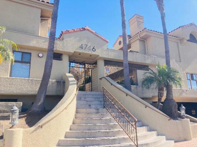 2 Br, 2 bath, Townhouse/Brownstone/RowHouse 4746 W 173rd St