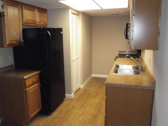 2 Br, 2 bath, Townhouse/Brownstone/RowHouse 5293 Vineland Road