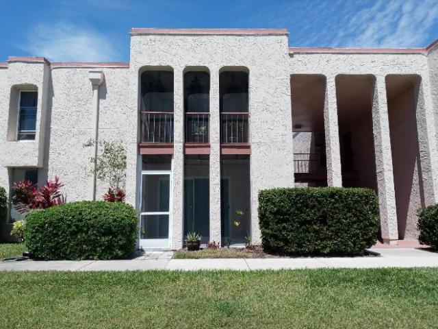 2 Br, 2 bath, Townhouse/Brownstone/RowHouse 536 Orange Drive