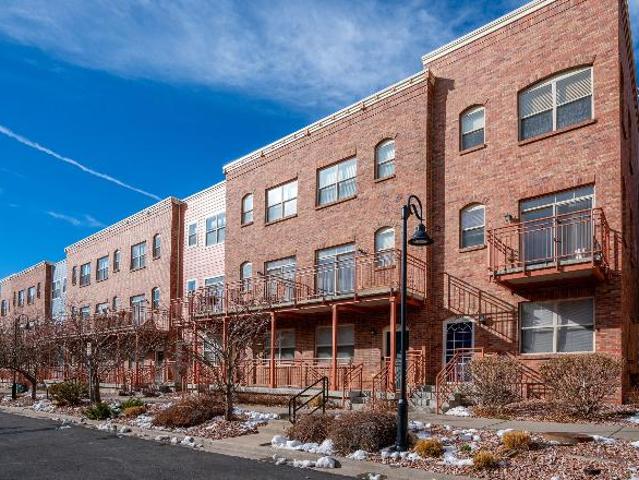 2 Br, 2 bath, Townhouse/Brownstone/RowHouse 5474 Zephyr Court