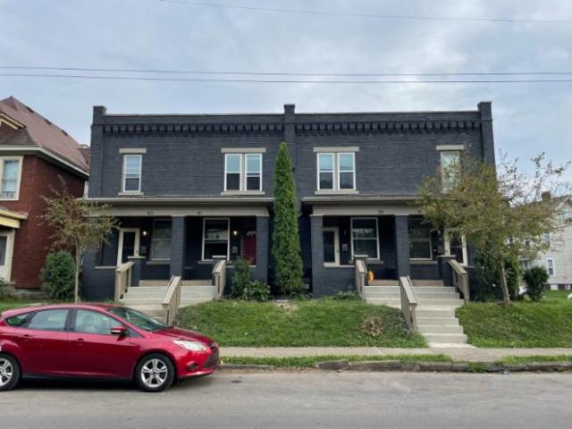 2 Br, 2 bath, Townhouse/Brownstone/RowHouse 57 E Maynard Ave