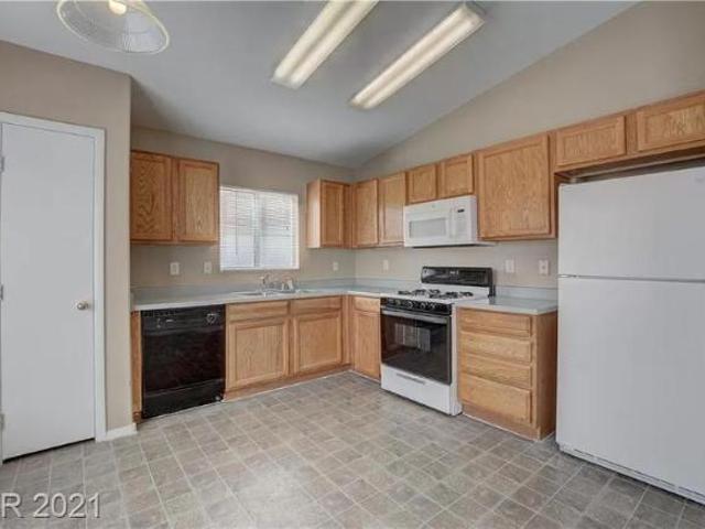 2 Br, 2 bath, Townhouse/Brownstone/RowHouse 5951 Trickling Descent St
