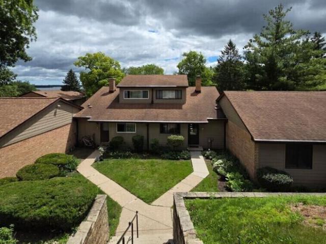 2 Br, 2 bath, Townhouse/Brownstone/RowHouse 59 Mariner Ln