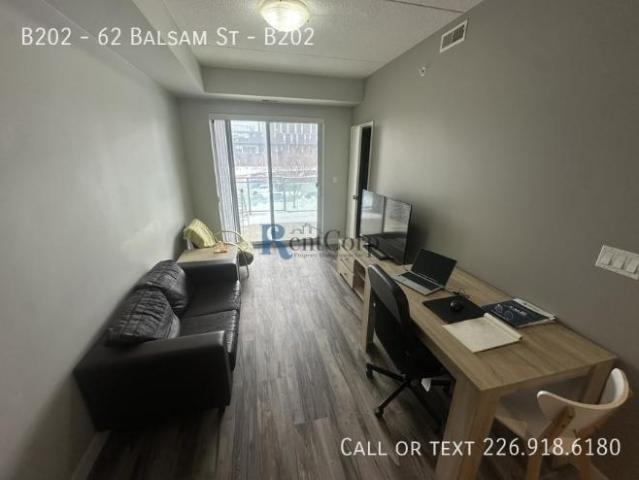 2 Br, 2 bath, Townhouse/Brownstone/RowHouse 62 Balsam St