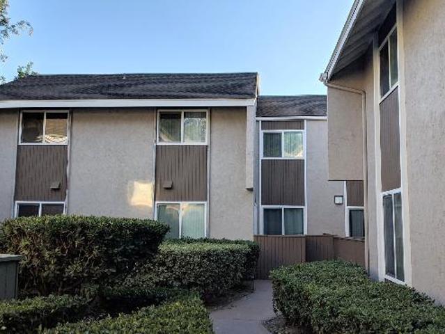 2 Br, 2 bath, Townhouse/Brownstone/RowHouse 6333 College Grove Way