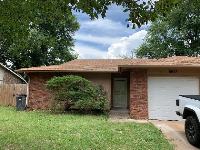 2 Br, 2 bath, Townhouse/Brownstone/RowHouse 6647 S Rockford Ave