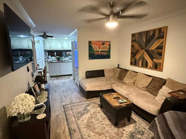 2 Br, 2 bath, Townhouse/Brownstone/RowHouse 68 172 Au St